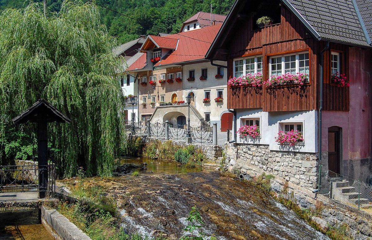 Po Kropi – Muzeji radovljiške občine